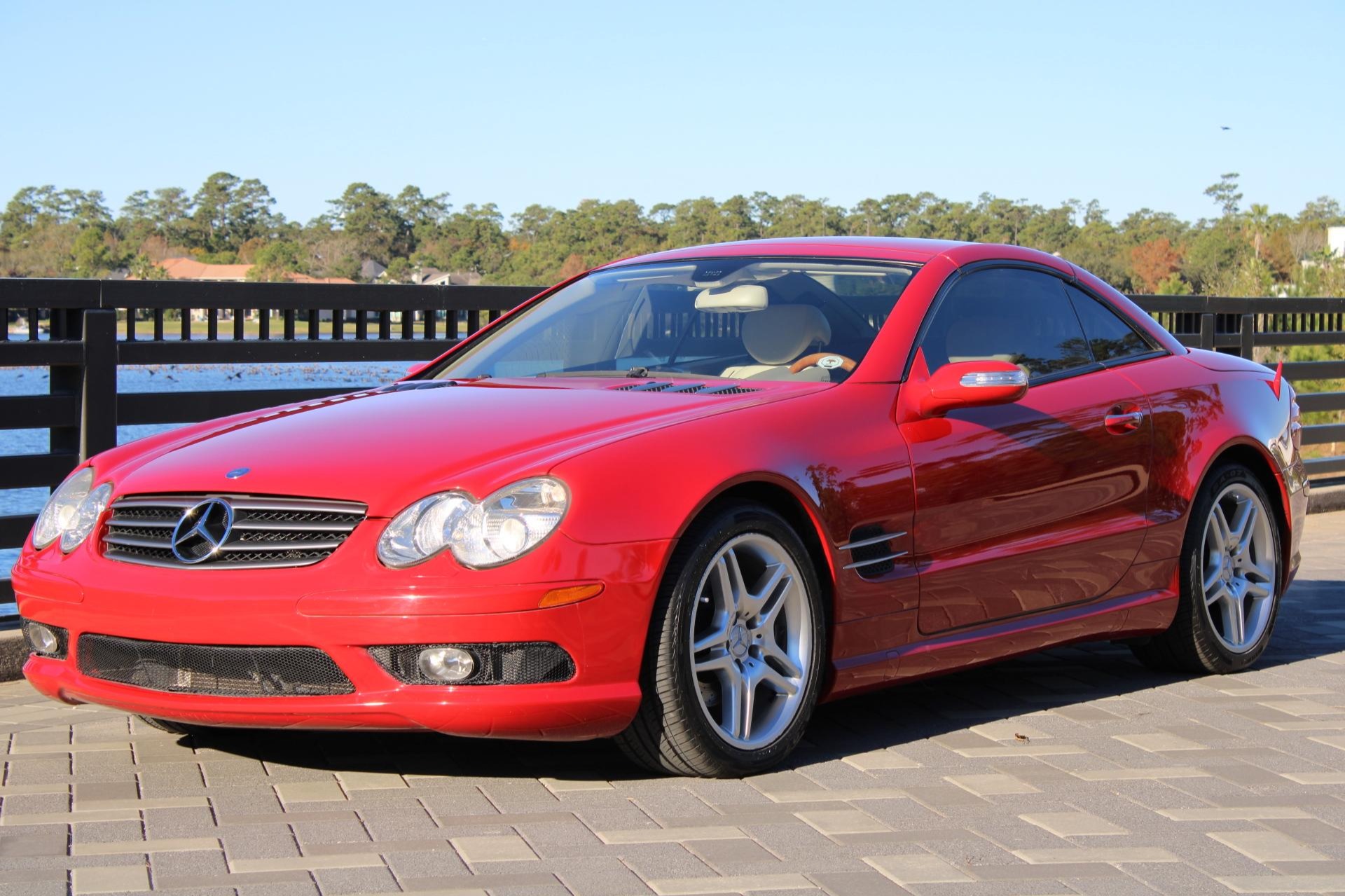 2006 Mercedes-Benz SL500 VIN WDBSK75F16F109256 | Hagerty Valuation Tools